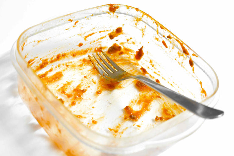How to get stubborn stains out of plastic food containers