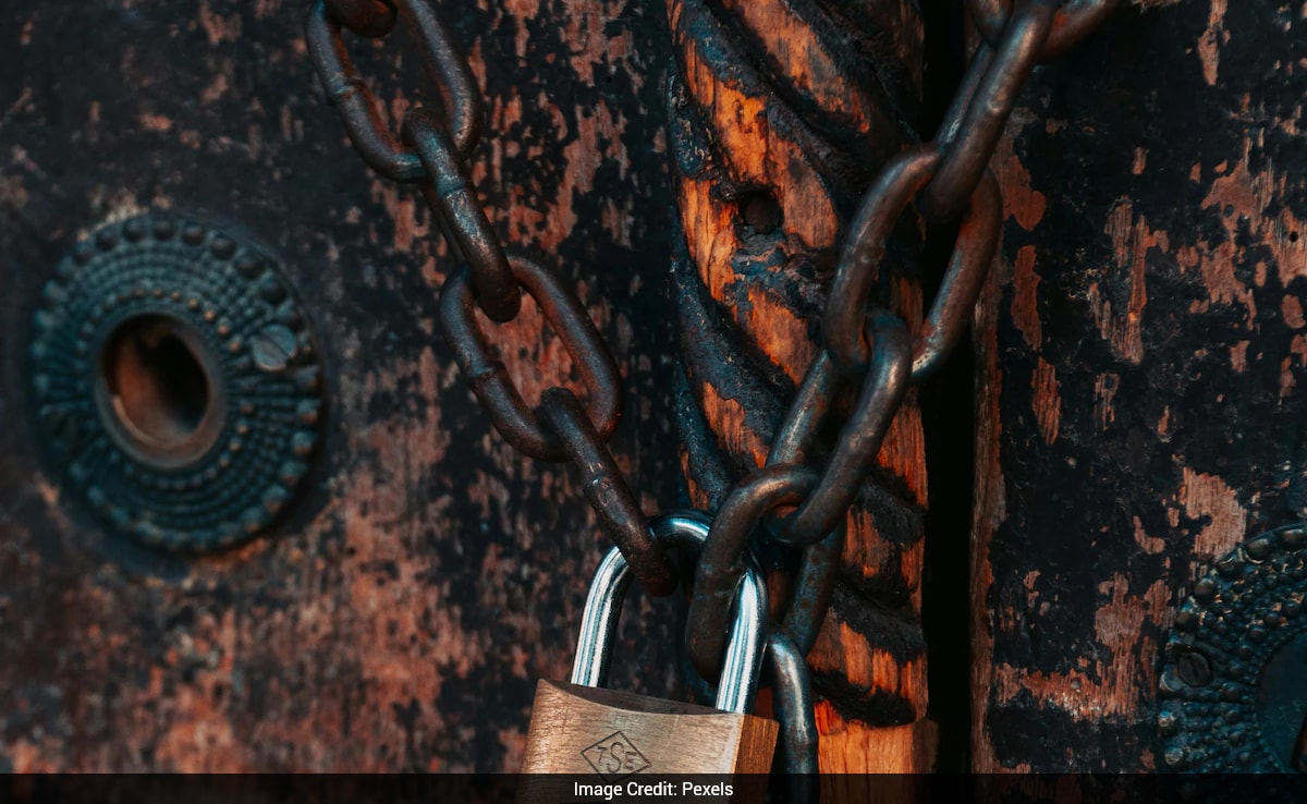 Strange letter leads couple to hidden rooms in their 130-year-old home