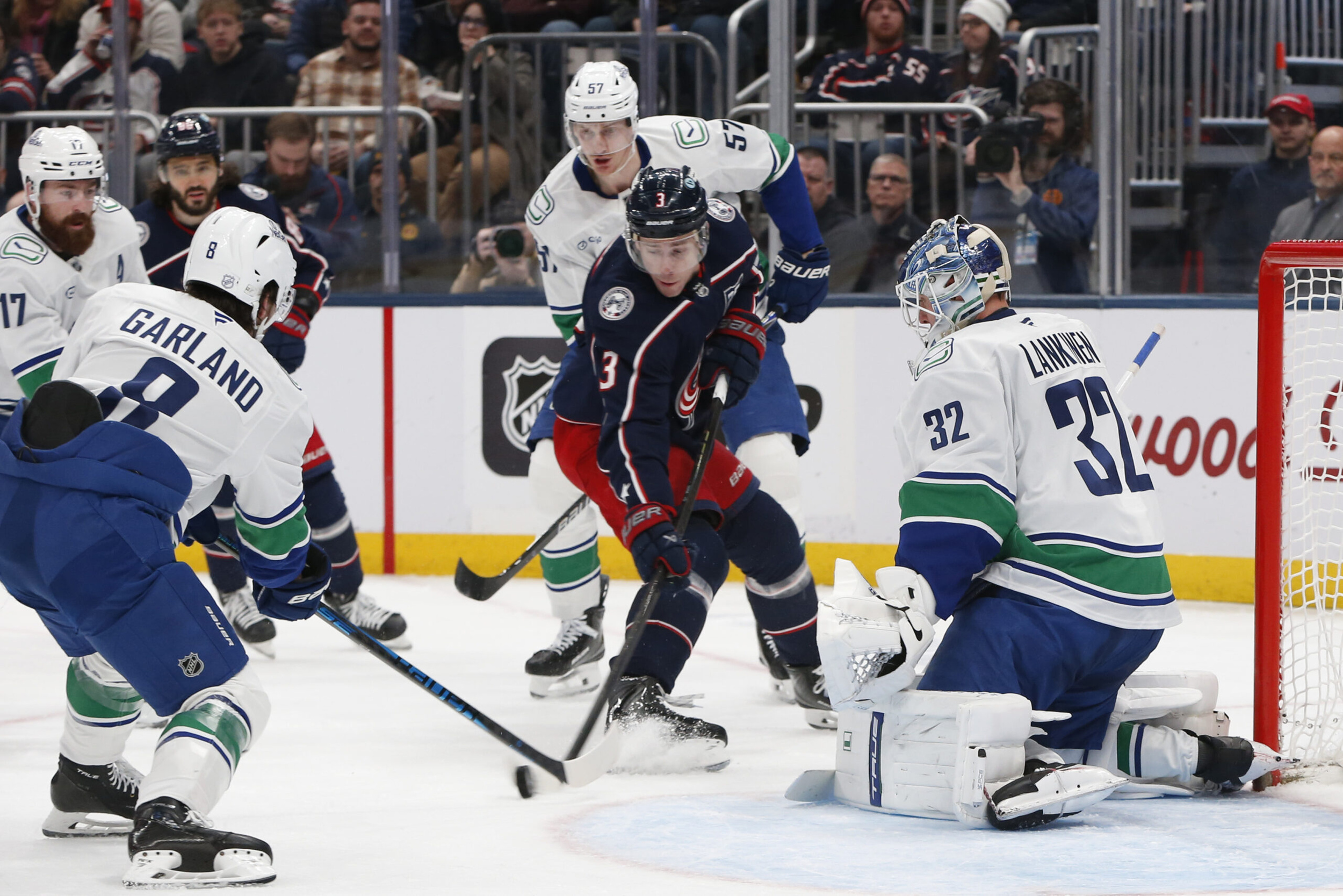 Boeser ends goalscoring drought as Canucks fall 4-1 to Blue Jackets