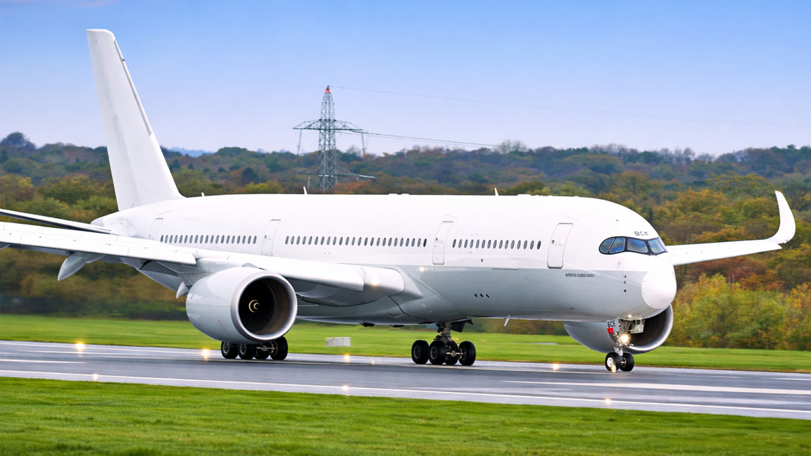 A brand new Ethiopian jet makes its first arrival
