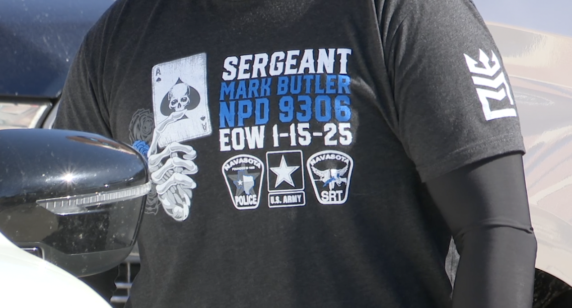 Neighbors come together to honor fallen police sergeant Mark Butler ...