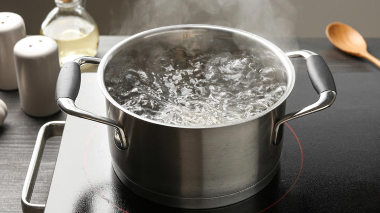 Why you should avoid pouring boiling water down the kitchen sink at all ...
