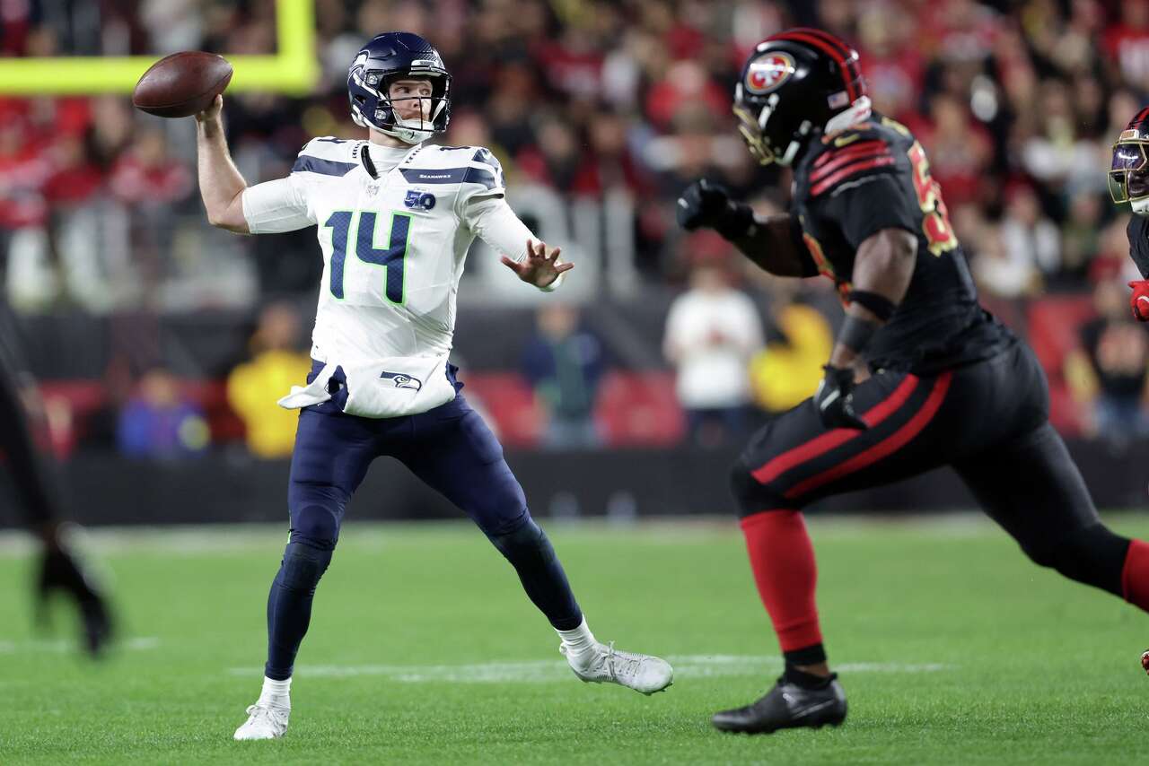 49ers shrug off Seahawks' QB Sam Darnold being listed as questionable