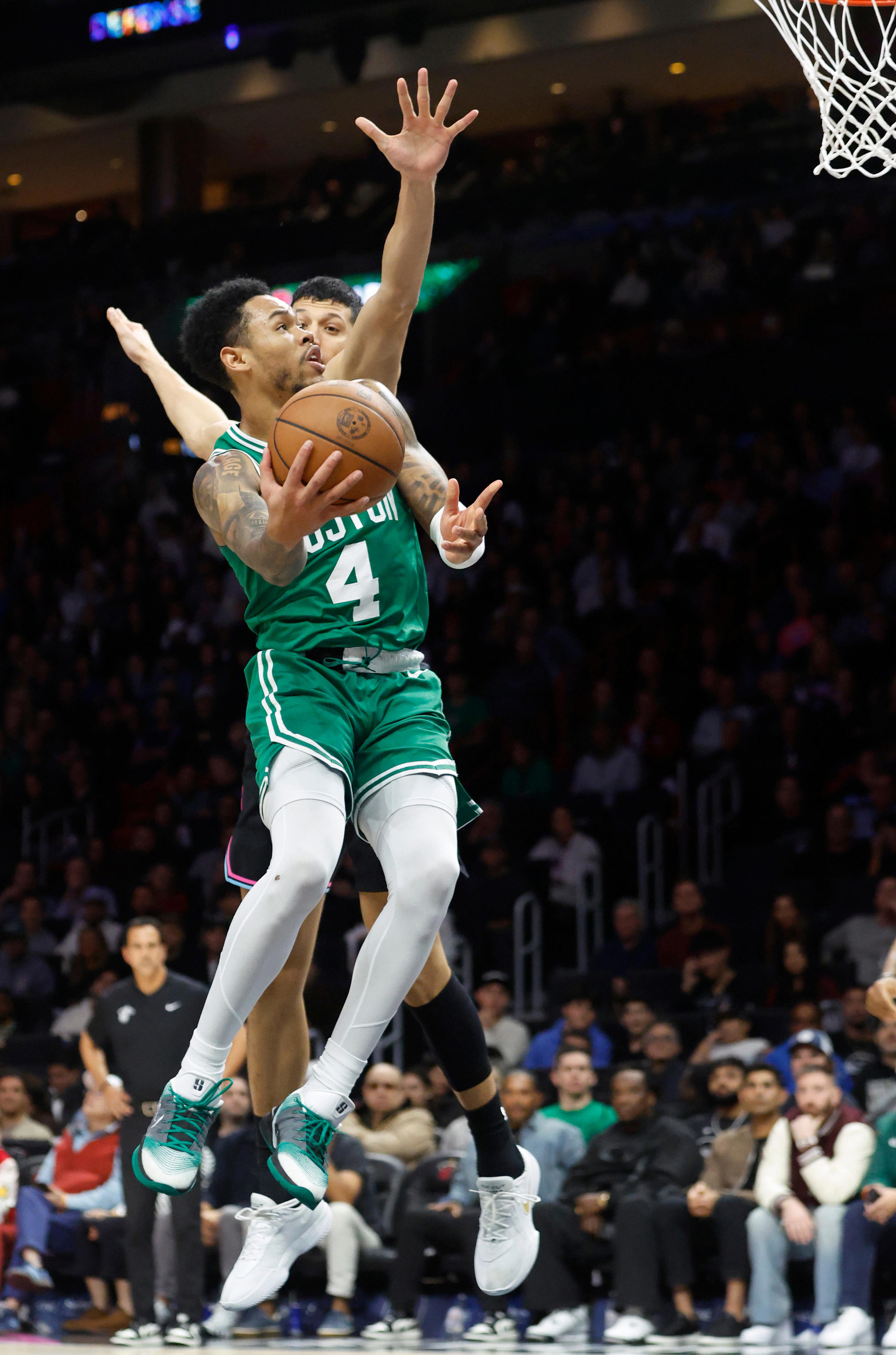 Anfernee Simons sizzles with 39 points as Celtics defeat Heat, 119-114