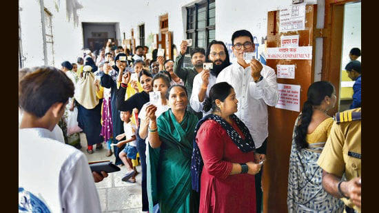 Pune election: Voters angry as names go missing, booths changed