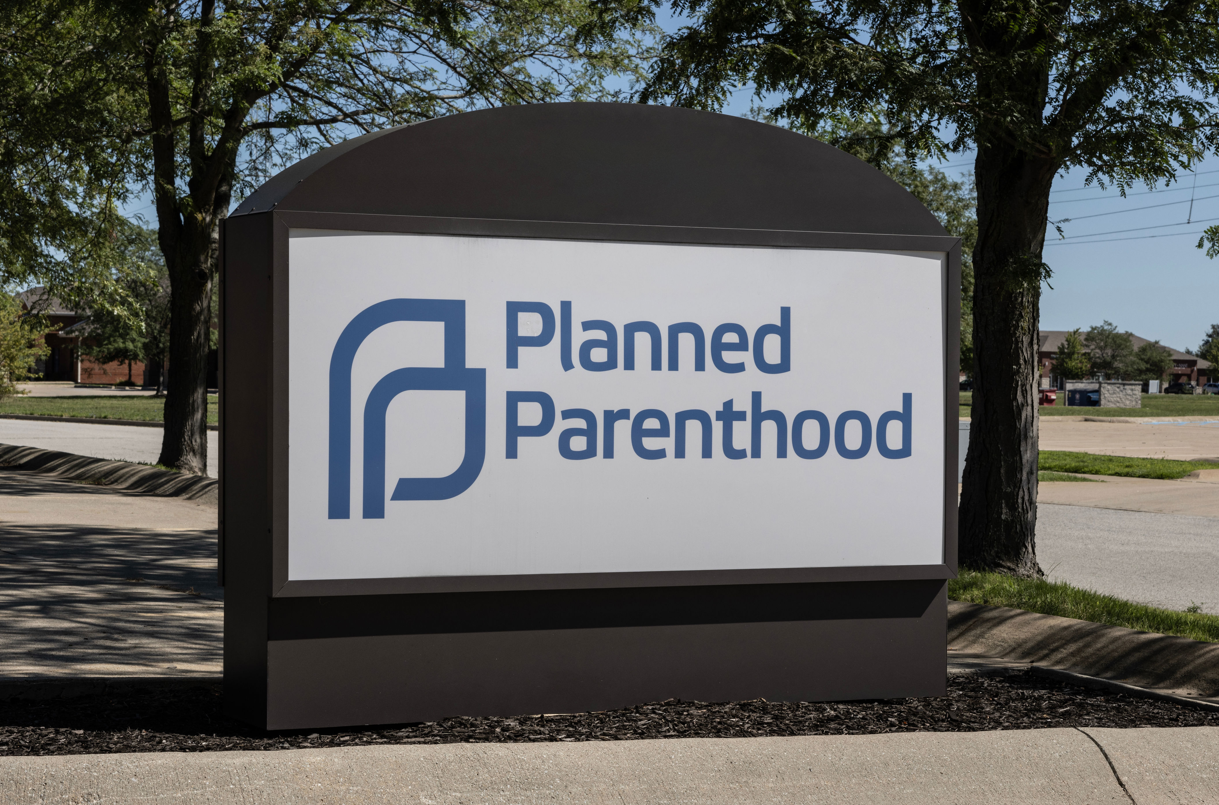 Michigan Planned Parenthood closures fuel ongoing debate
