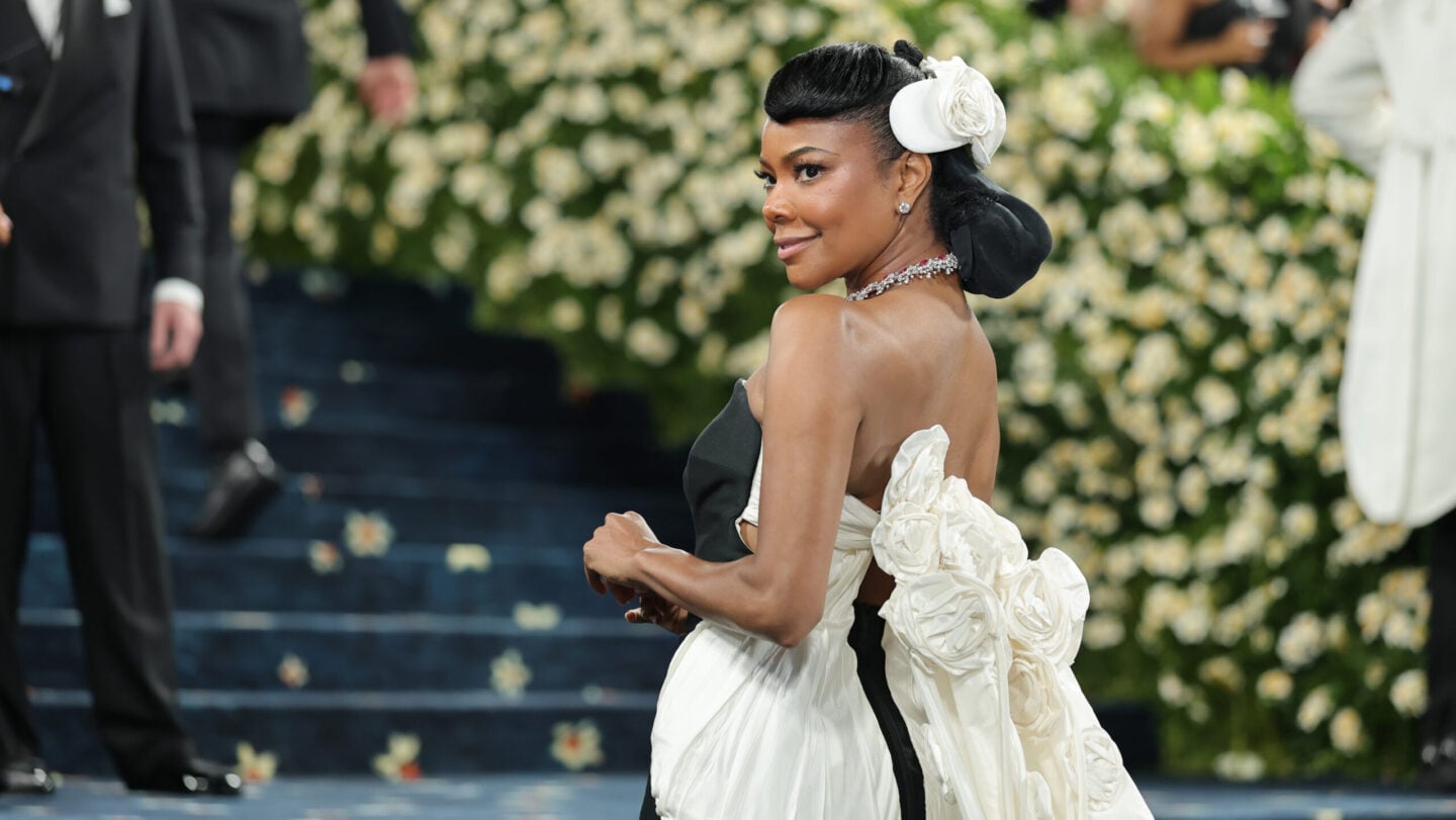 Gabrielle Union recalls the time she broke out into hot flashes while ...