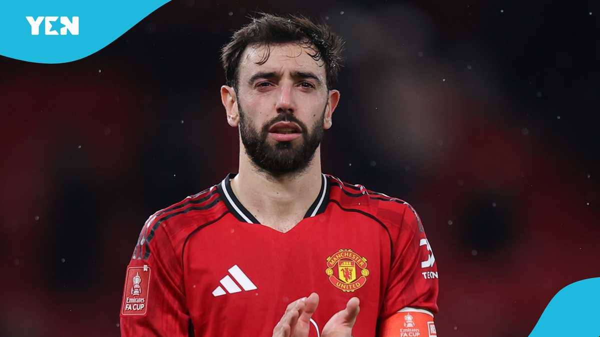 Bruno Fernandes weighs Manchester United future as Bayern Munich circle