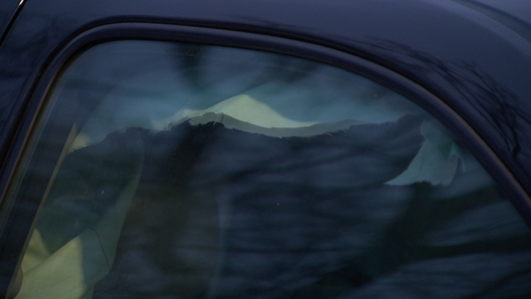 Minneapolis family says ICE threw flashbangs, tear gas near and under ...