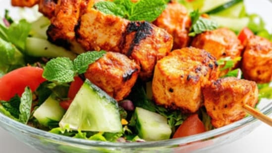 Chicken tandoori salad: Leftover chicken makeover for a light protein ...