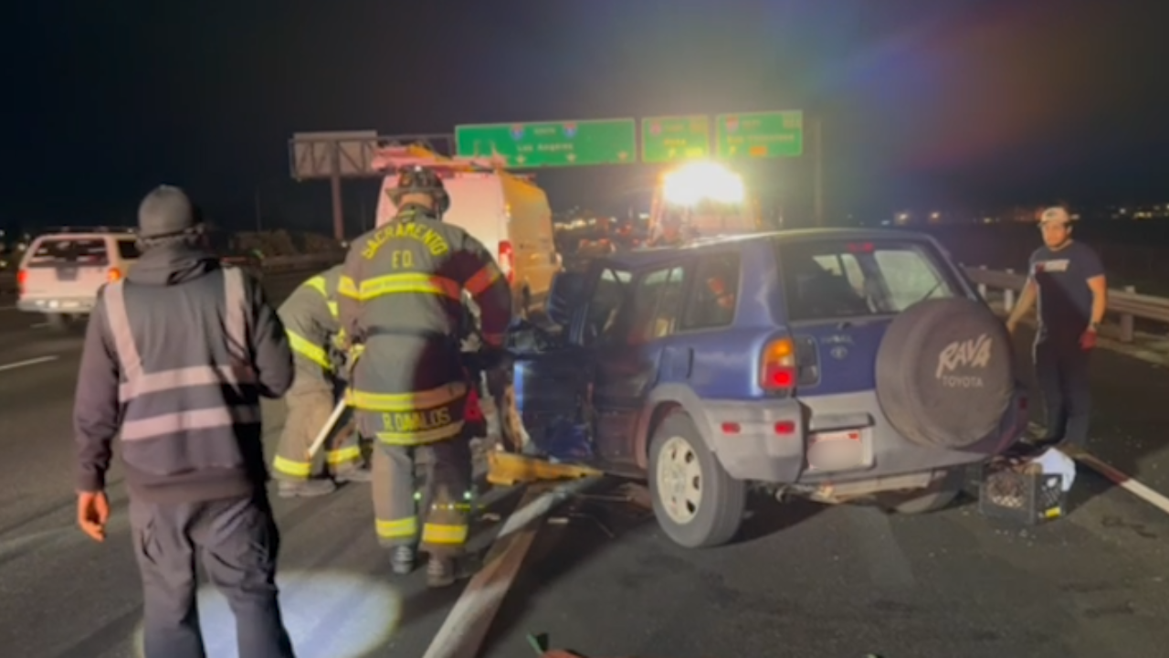 Man seriously injured following crash involving dump truck on I-5 in ...