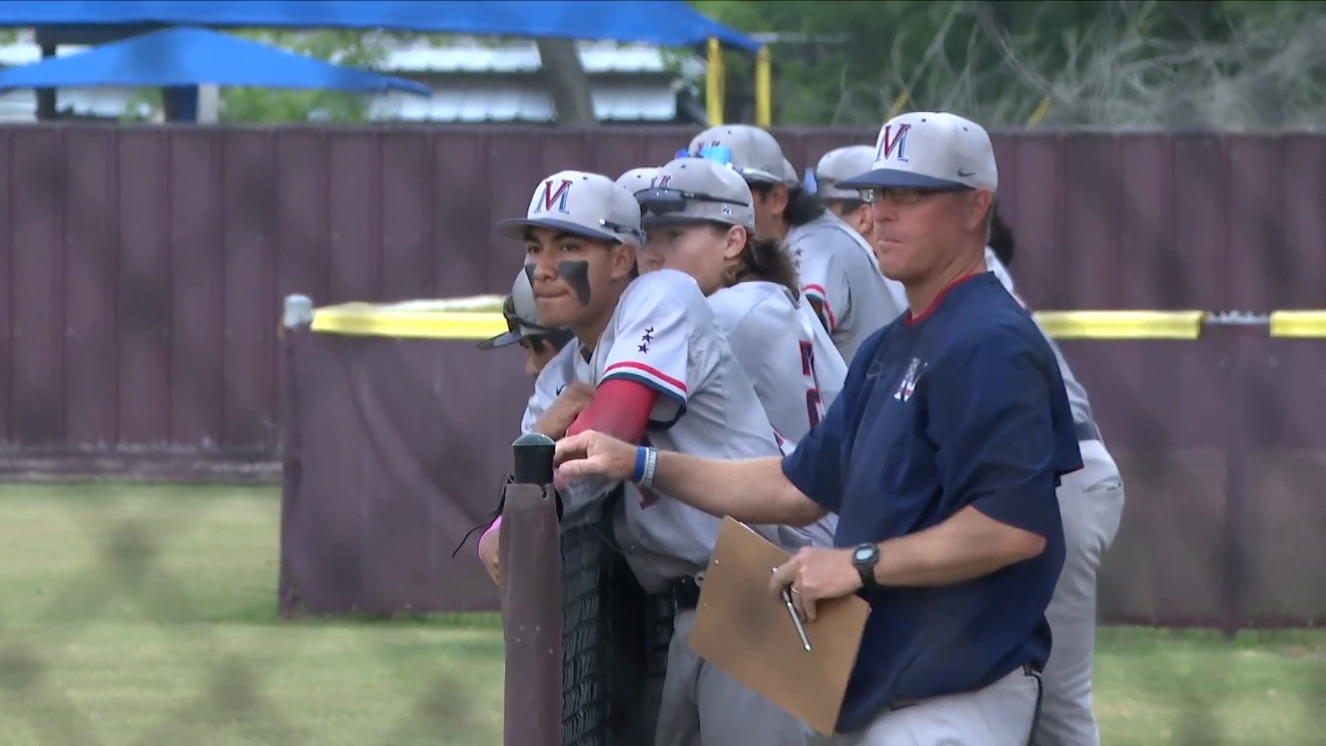 Hooks select Lee Yeager for lifetime achievement award