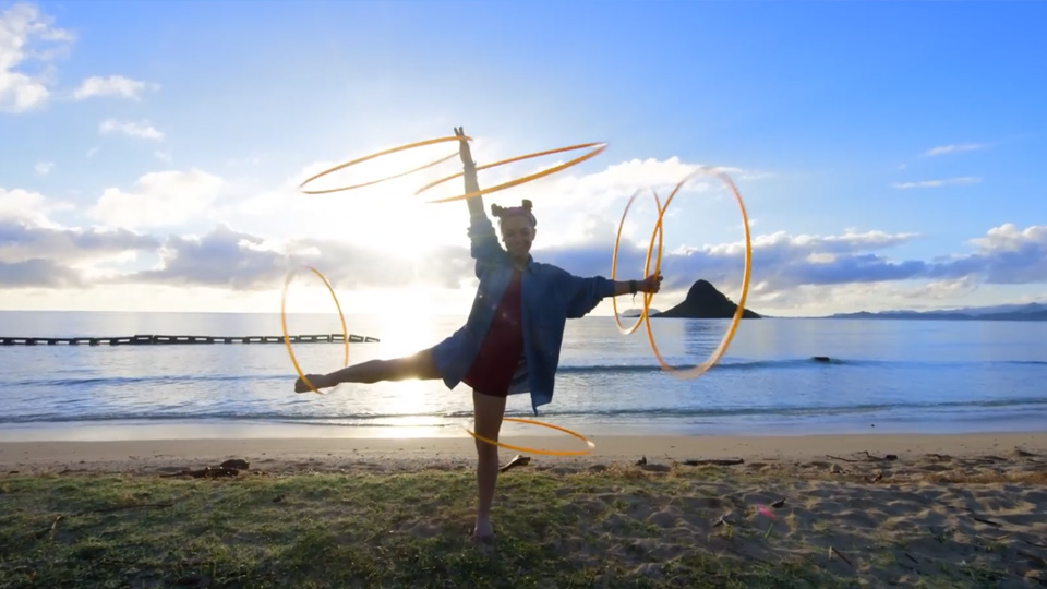 Insane hula hoop tricks you won’t believe