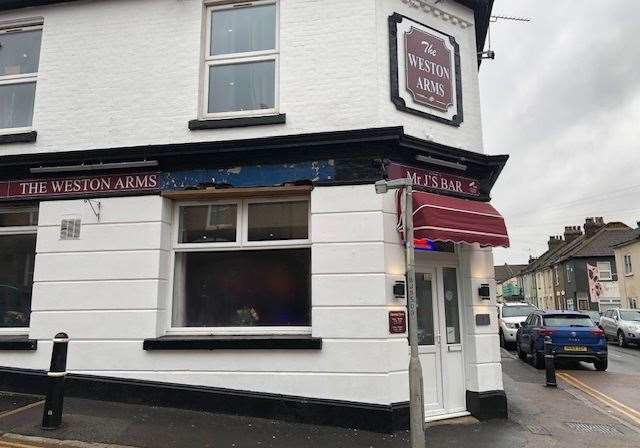 Secret drinker reviews the Weston Arms pub in Strood, Rochester