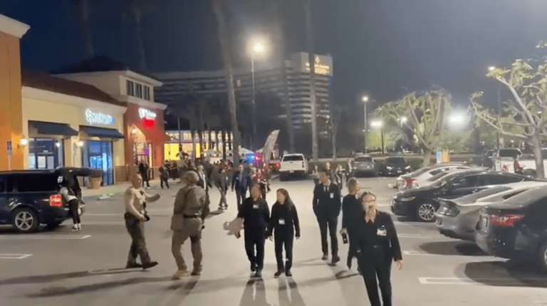 Parkwest Bicycle Casino in Bell Gardens evacuated; SWAT on scene