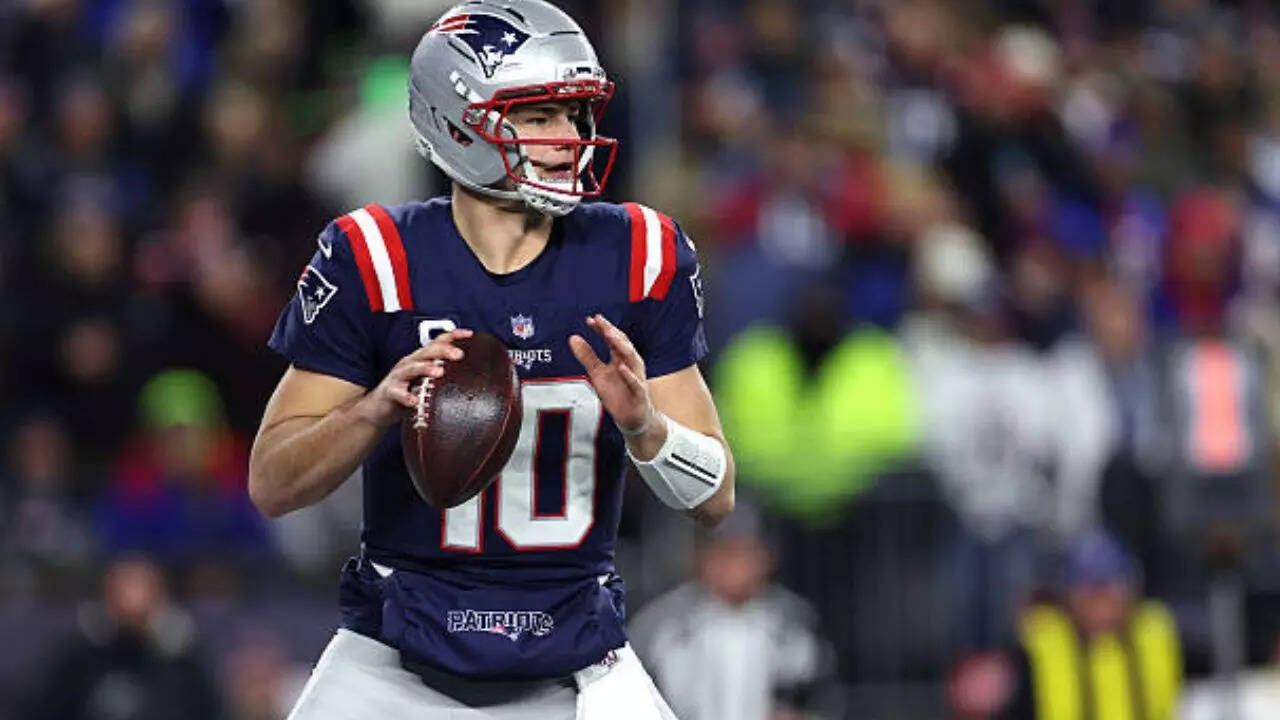 Patriots icons Rob Gronkowski and Julian Edelman deliver a bold message ...