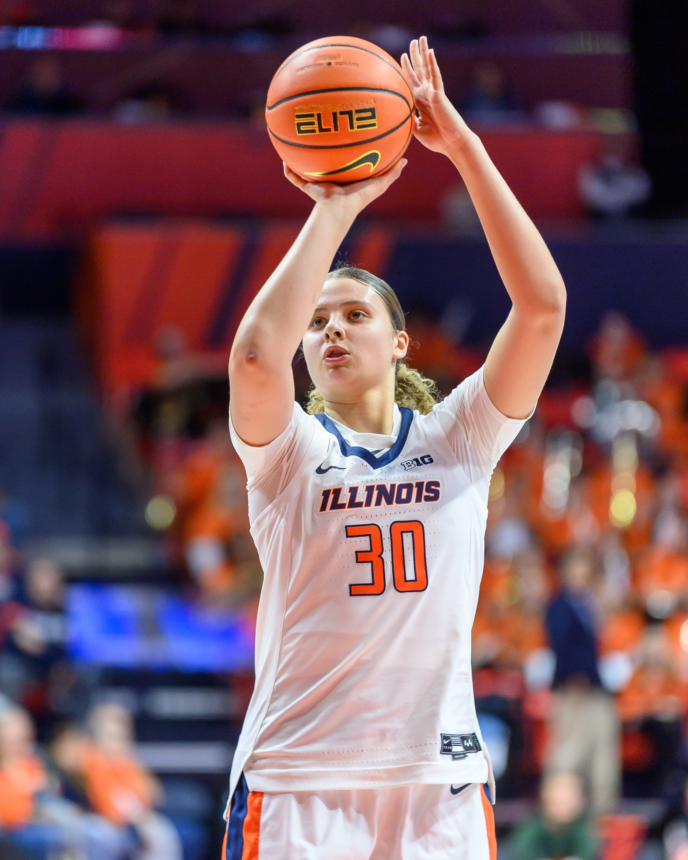 Illinois falls short vs. No. 8 Michigan in Ann Arbor