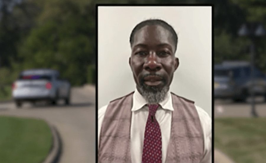 Longtime federal prosecutor weighs in on Ian Roberts' upcoming change ...