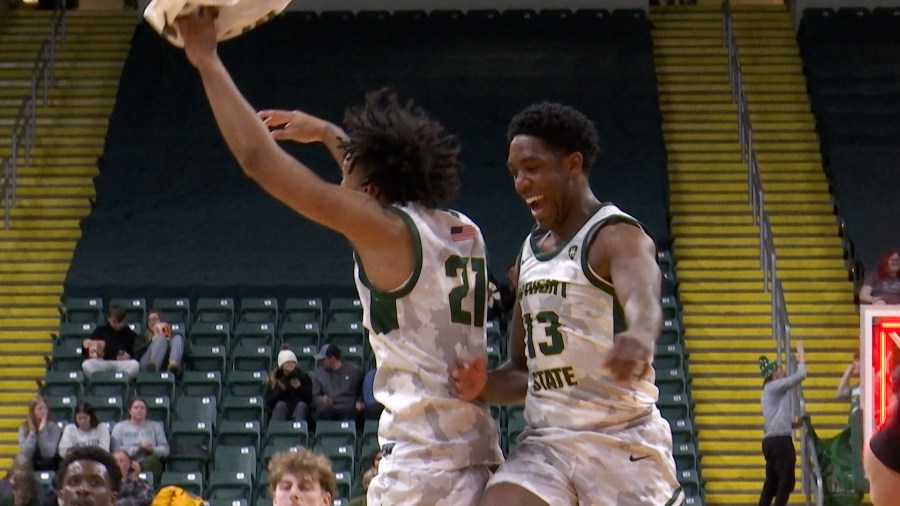 Raiders roll to 7th straight win, beating Youngstown St. 93-83 at home