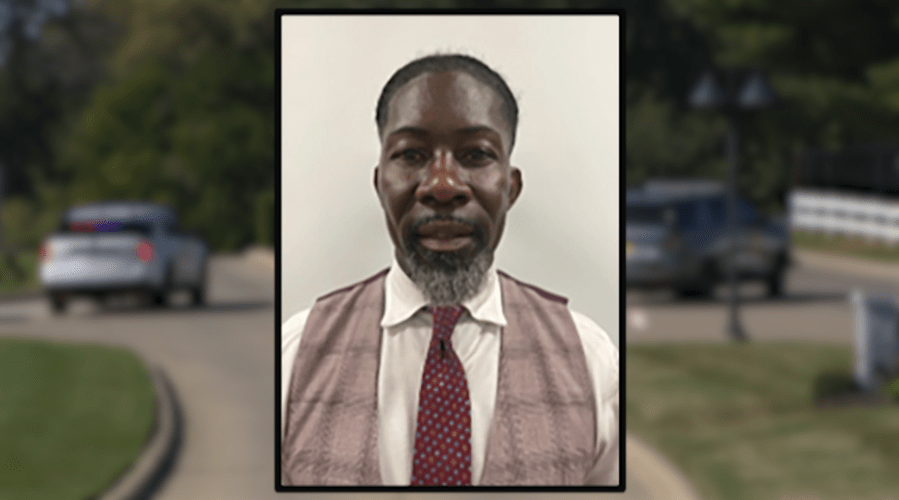 Longtime federal prosecutor weighs in on Ian Roberts' upcoming change ...