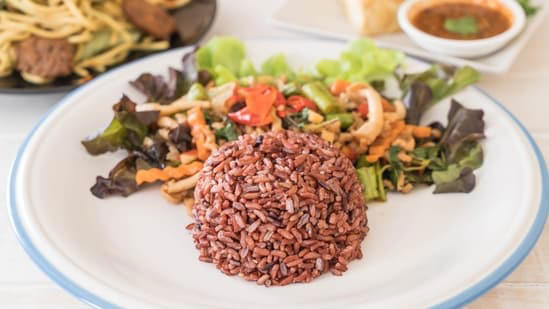 Nutritionist suggests 5 diabetic-friendly rice options with lower GI ...