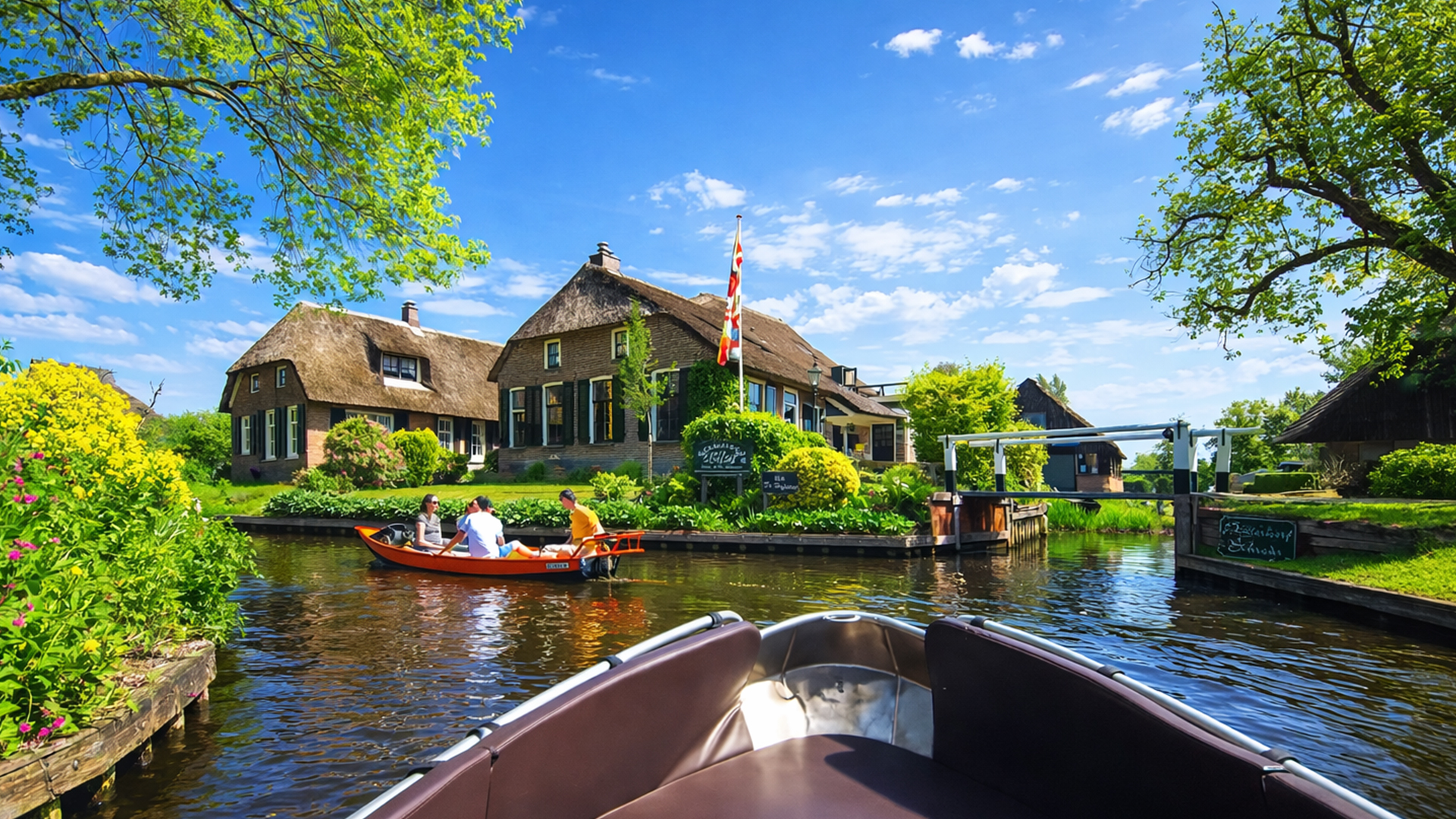 Giethoorn Netherlands scenic boat tour through quiet canals (4K)