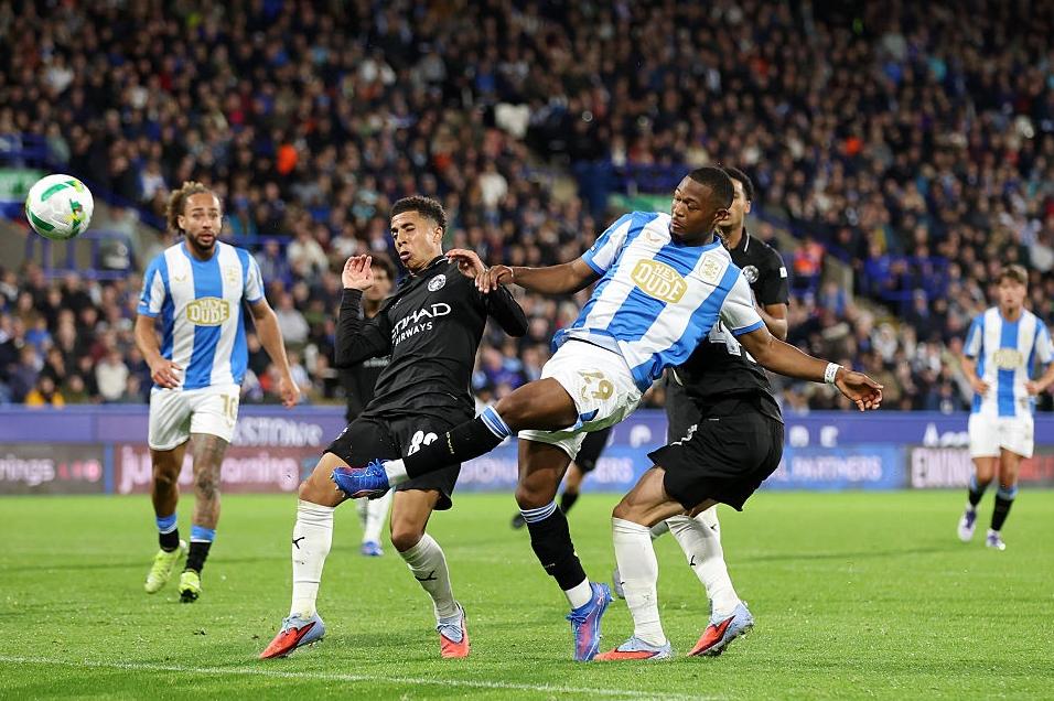 Sheffield Wednesday goalkeeper dilemma as they look to make best of ...