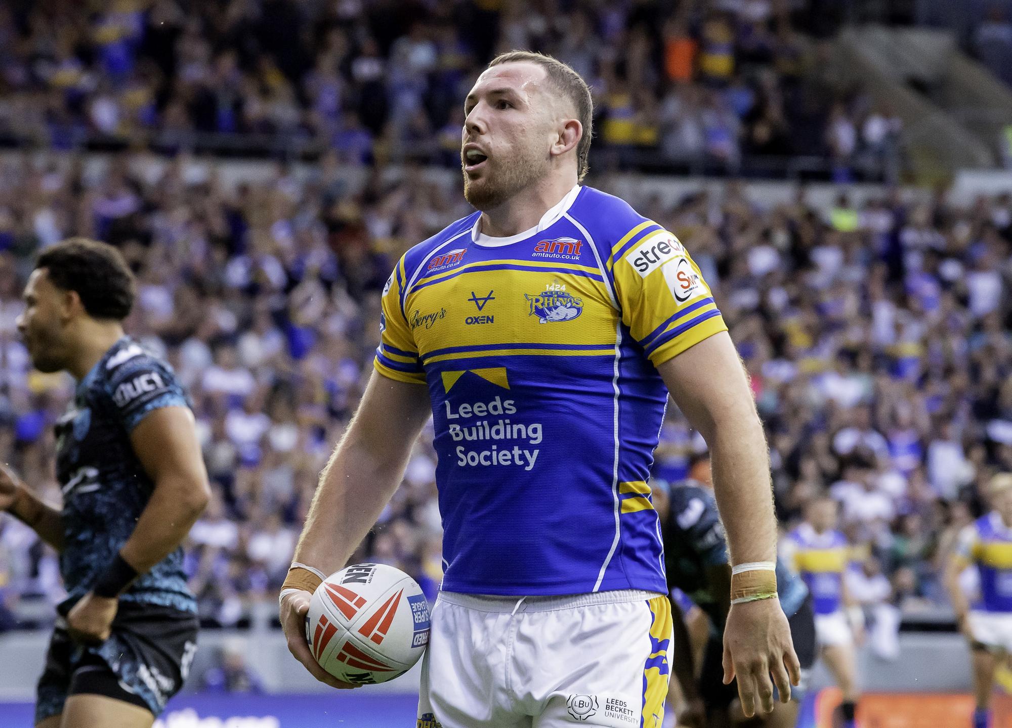 Leeds Rhinos stalwart Cameron Smith on injury consequences, contract ...