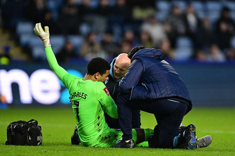 Sheffield Wednesday goalkeeper dilemma as they look to make best of ...