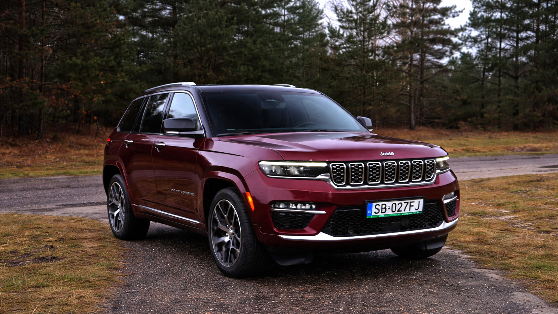 Test off-road Jeepa Grand Cherokee 4xe