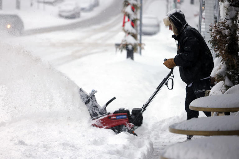 Northeast Ohio snow totals: Cleveland sets record for date; 19 inches ...