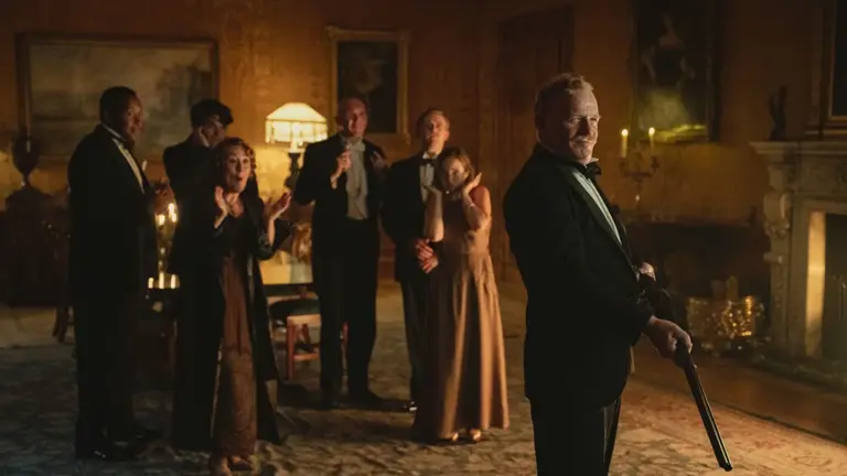 Las siete esferas: Agatha Christie, pero menos