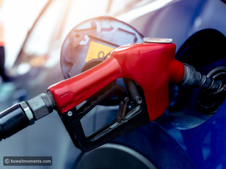 Kuwait sets fixed gasoline prices for 3 months
