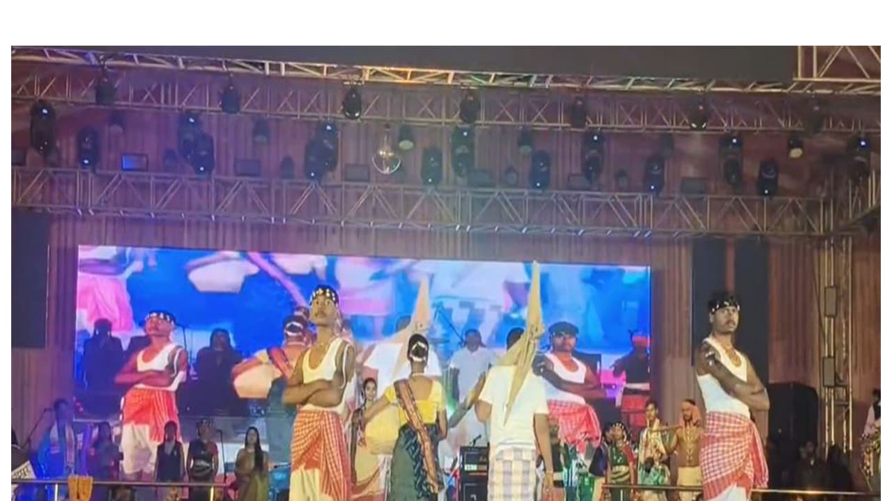 Tatapani Mahotsav: Tribal fashion walk, Aditya Narayan mesmerize crowds