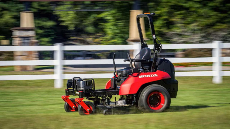 Honda’s US-made electric mower has a bigger battery than most plug-in ...