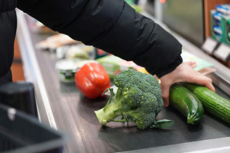 Verbraucherpreise: Günstigere Energie bremst Preisanstieg zum Jahresende