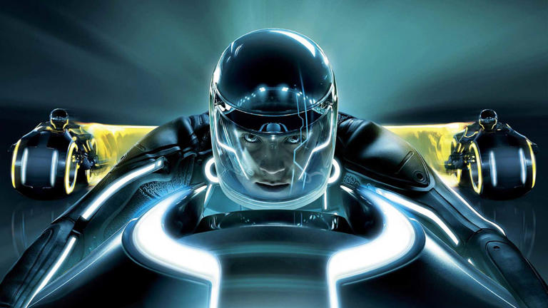 Disney+'s #1 movie is a reminder to watch a 10/10 sci-fi masterpiece ...