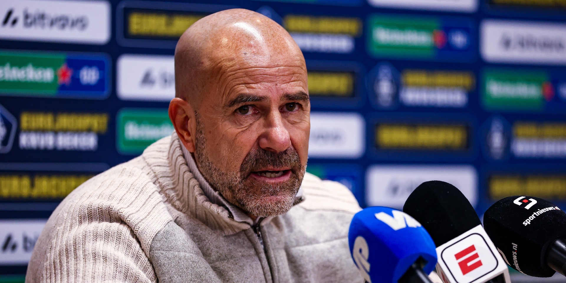 Bosz geeft duidelijkheid over vervanger Pepi en PSV-contract: 'Dan leg ...