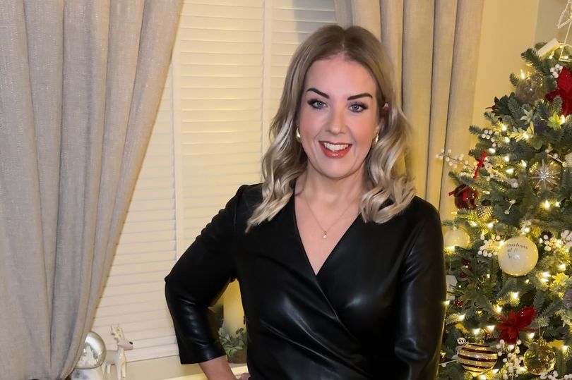 Mum lost 12 stone after message from watch while she sat on the sofa