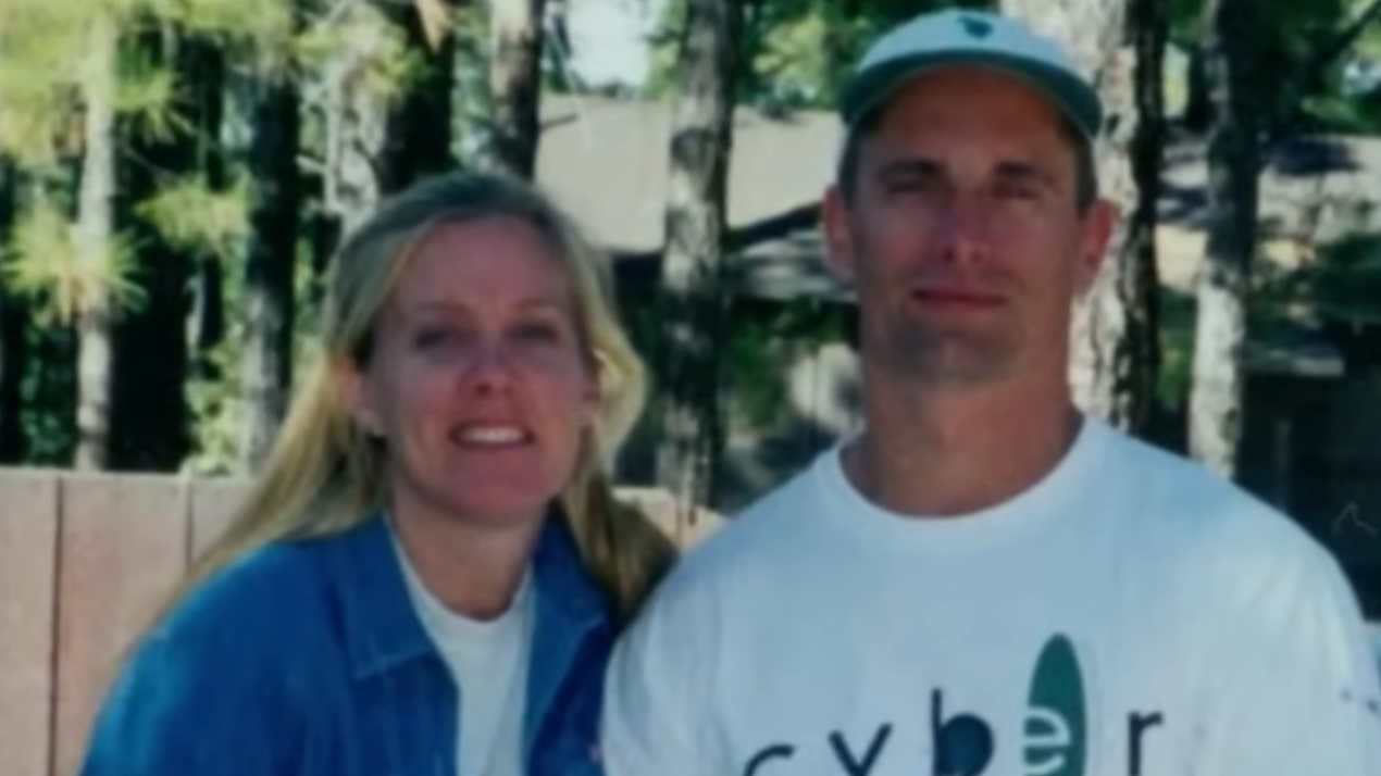 La maison explose, la famille meurt, l’homme s’évanouit