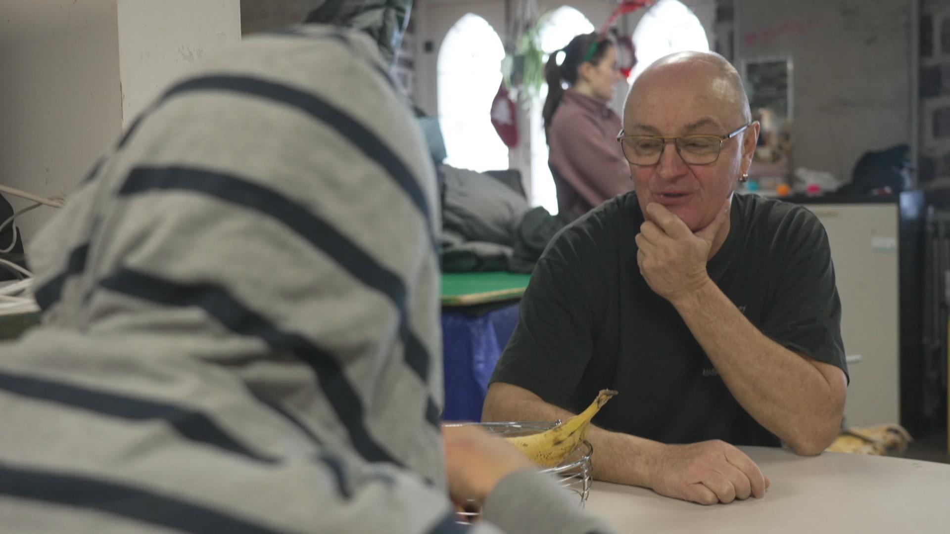 « C’est ma deuxième famille » : il prend sa retraite après 30 ans à la ...