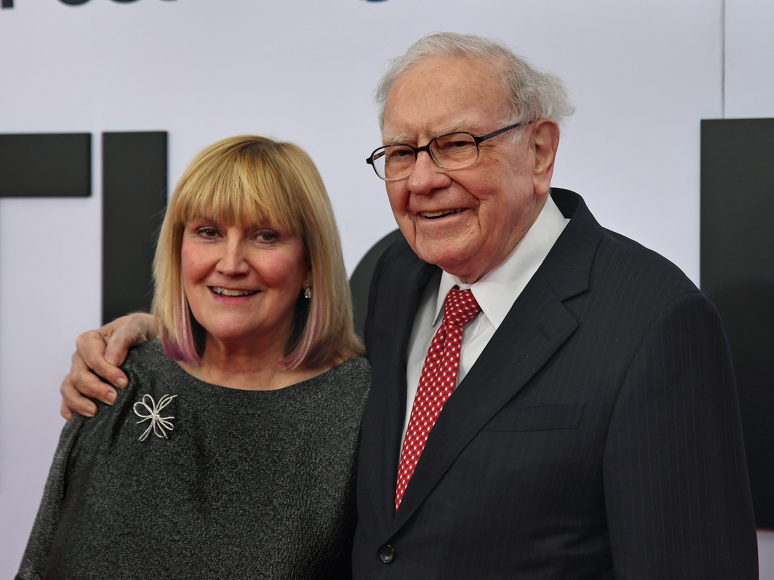 Warren Buffett's 3 kids rule out a 'Succession'-style drama when they ...