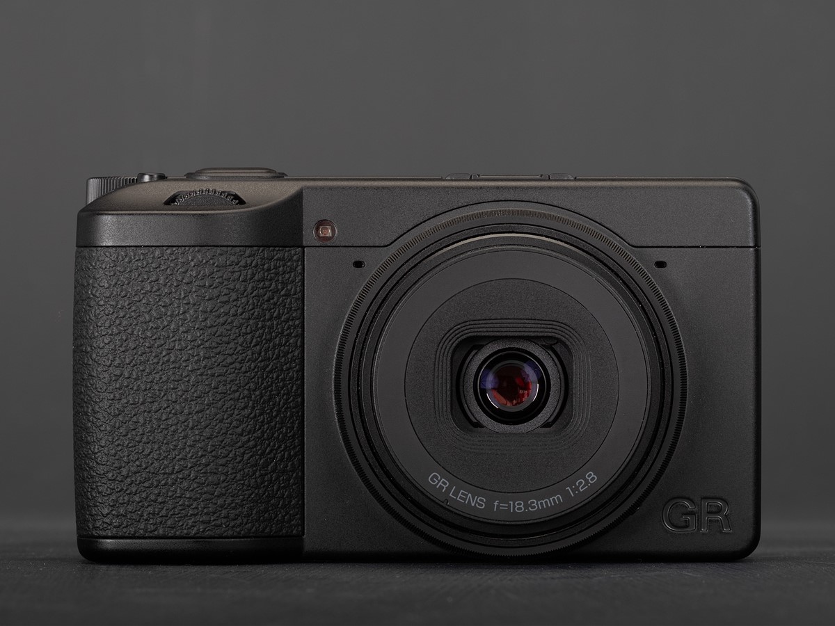 Breaking Leica's monopoly: Ricoh releases GR IV Mono