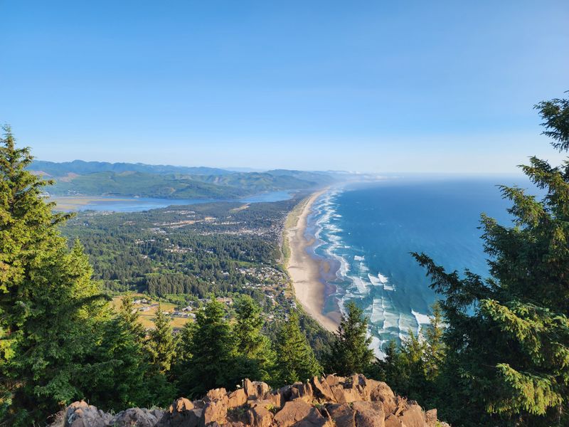 These 10 quiet places in Oregon locals visit when they need a reset