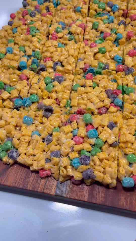 Cap’n Crunch Berries Rice Krispie Treats