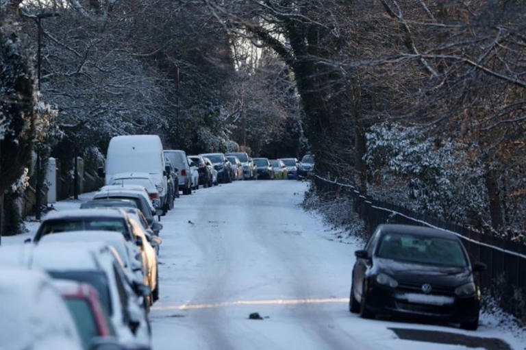 All 103 areas facing 10-hour Met Office warning as UK braces for snow