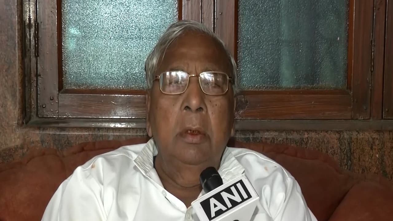 Puranapool temple vandalised; V Hanumantha Rao seeks immediate action