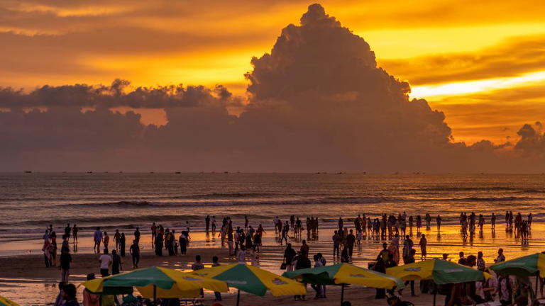 It’s got tigers, tea plantations and beaches — so why does Bangladesh ...