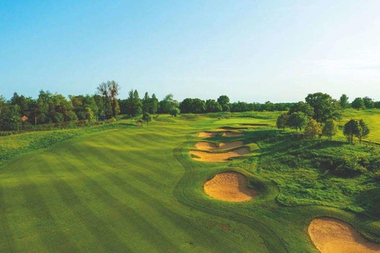 Fears trucks bound for Chart Hills Golf Club in Biddenden will 'shake ...