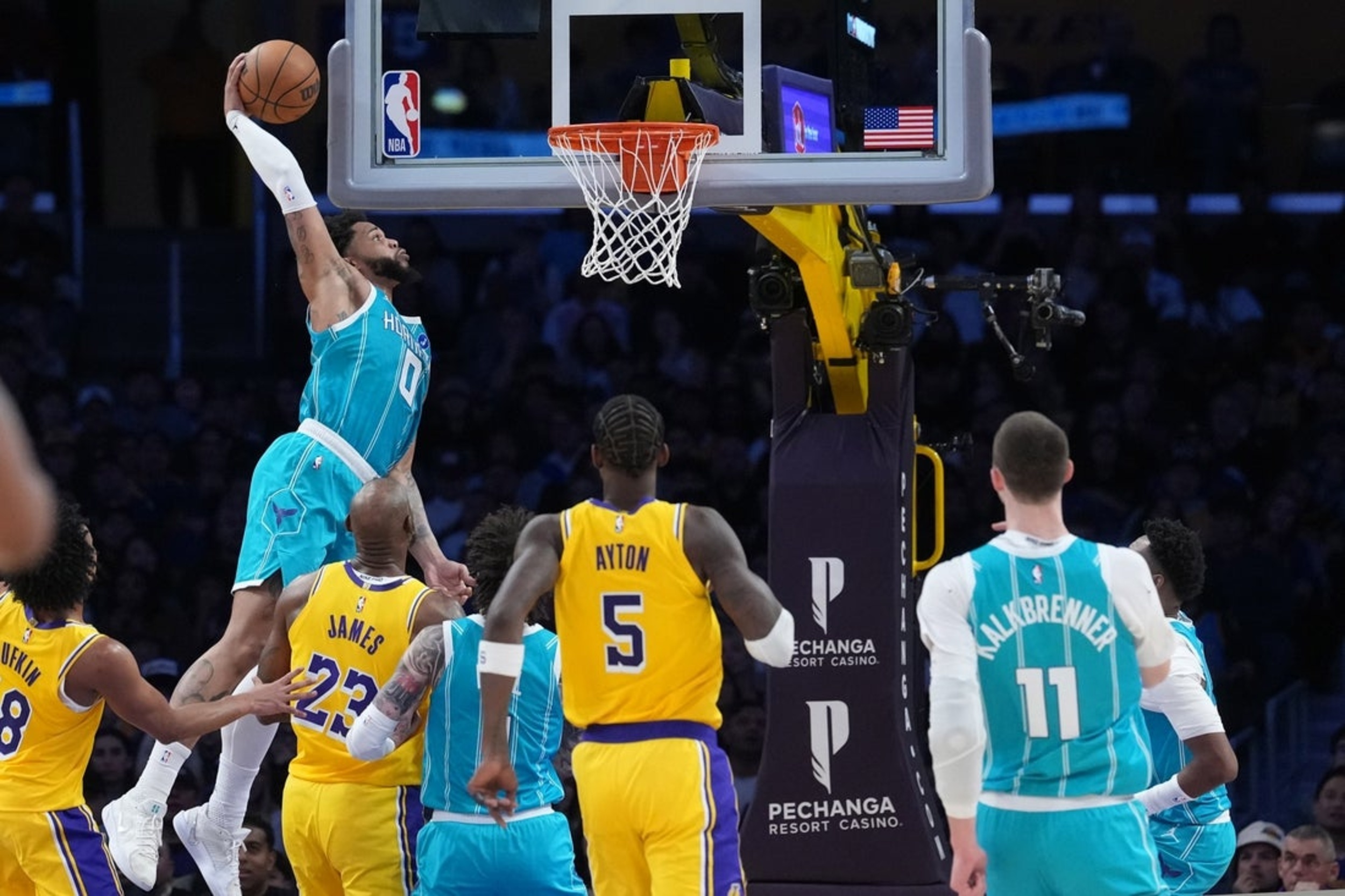 Lakers keep stumbling, fall to LaMelo Ball, Hornets at home